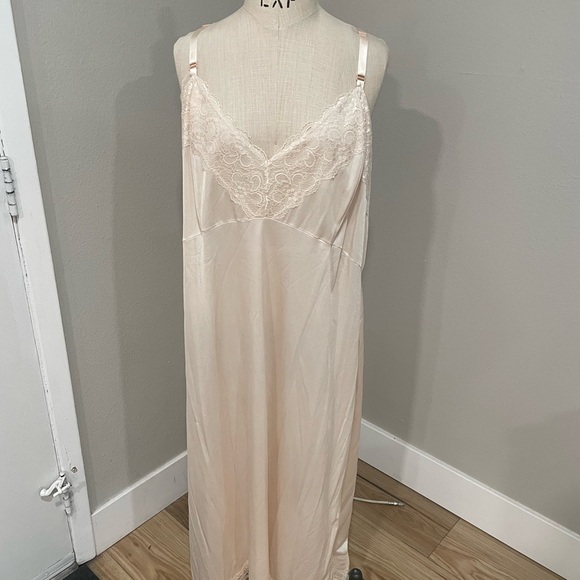 Dixie Belle | Intimates & Sleepwear | Vintage Peach Nylon Dixie Belle ...